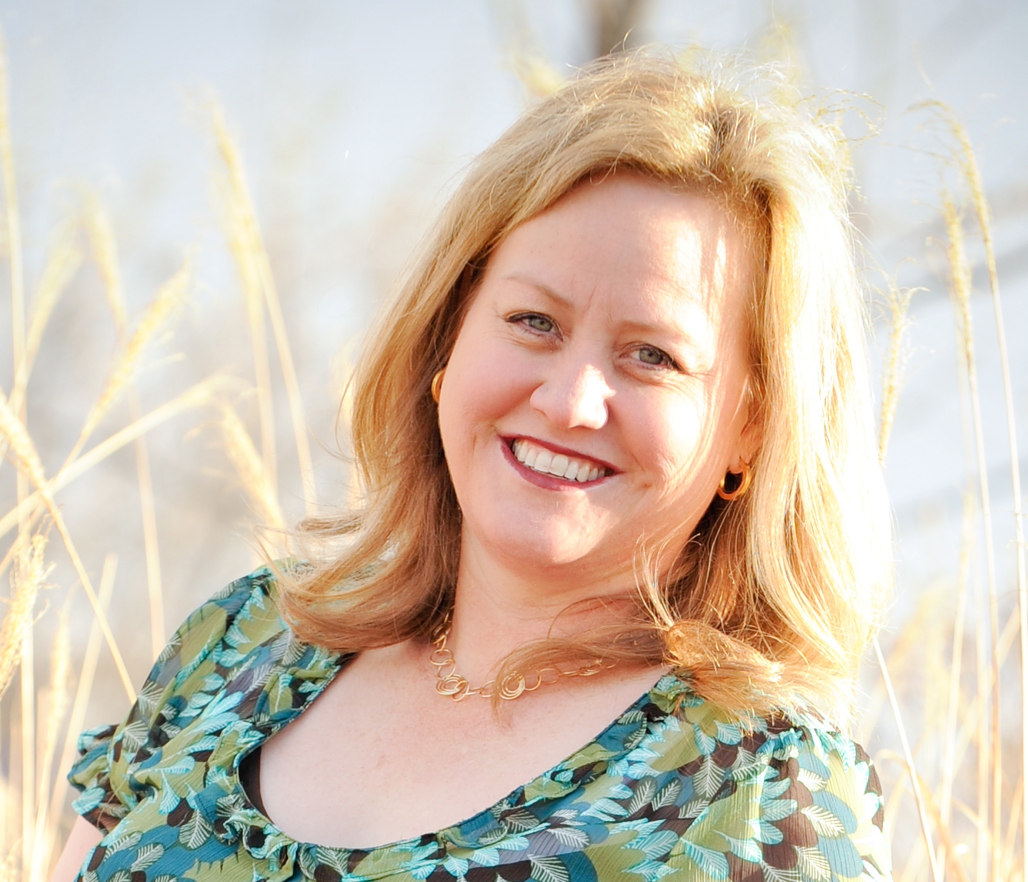 Ainsley St. Claire – Romance Happy Hour